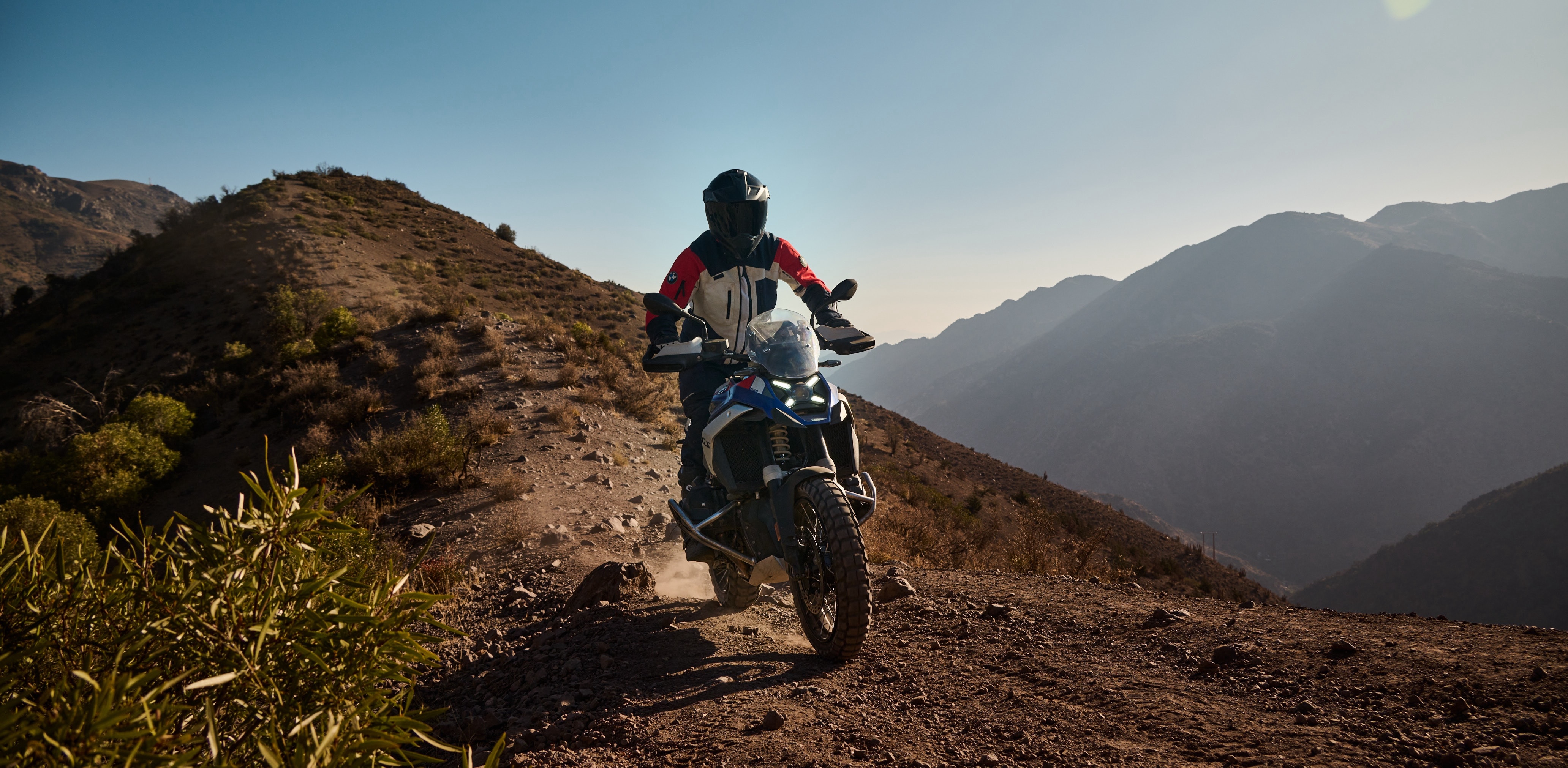 OBU Installation: Win with Performance | BMW Motorrad